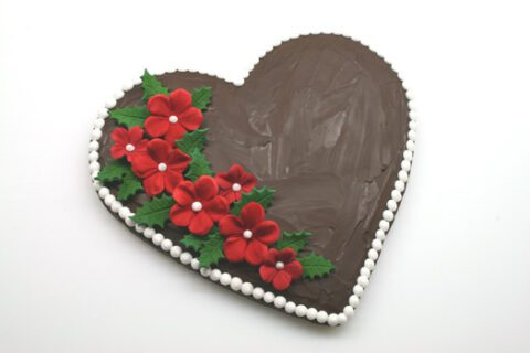 How to make soft gingerbread hearts • Cake Journal