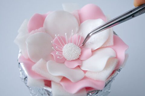 How to make a five petal fantasy flower • Cake Journal