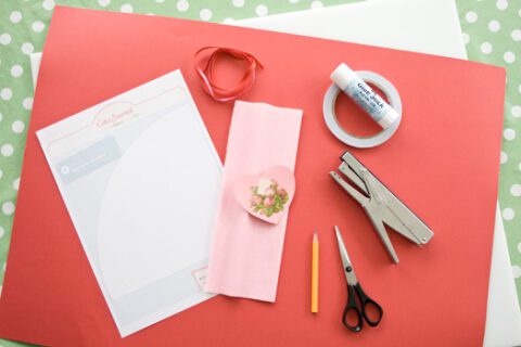 How to Make a Paper Cone for Sweets: Easy Tutorial (with Images)