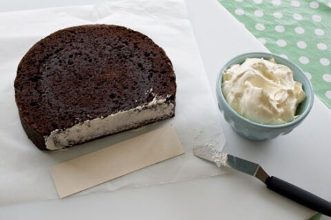 Tutorial: How to make a purse cake • Cake Journal