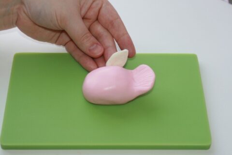How to make a fondant Birdie • Cake Journal
