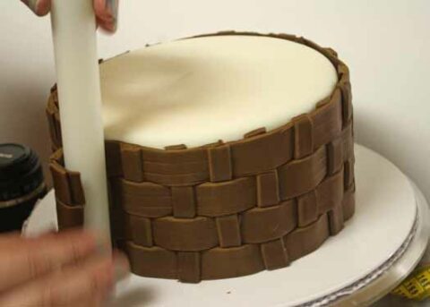 How to Make Fondant Basketweave • Cake Journal