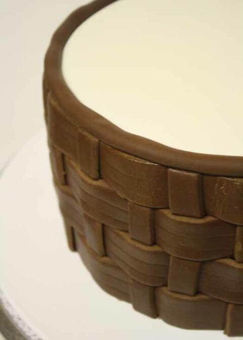 How to Make Fondant Basketweave • Cake Journal