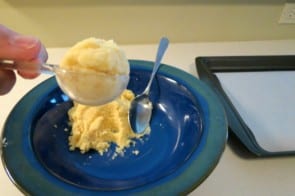 How to Make Cake Pops With White Chocolate (Recipe with Images)