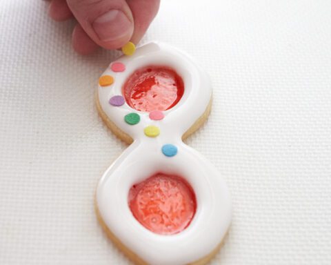 How to make 3D sunglass cookies • Cake Journal