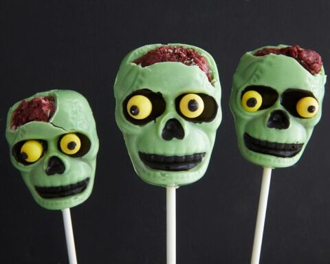 How to make creepy zombie pops with cake brains • Cake Journal