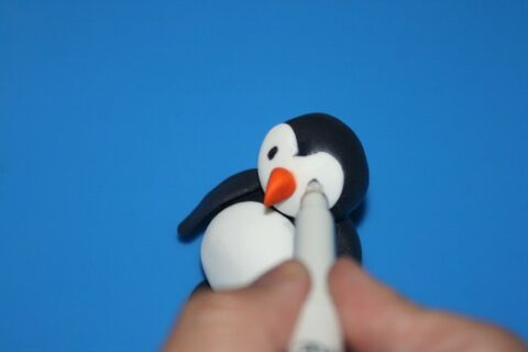 How to make a gum paste penguin • Cake Journal