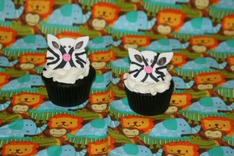 How to make zebra cupcake toppers • Cake Journal