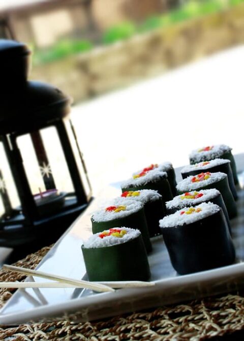 How to Make Mini Sushi Cakes • Cake Journal