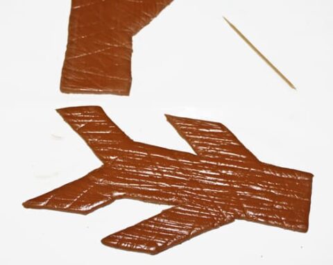 How to make a modeling chocolate tree cake topper • Cake Journal