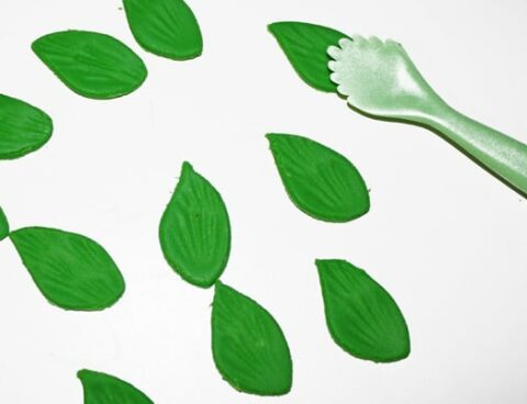 How to make a modeling chocolate tree cake topper • Cake Journal