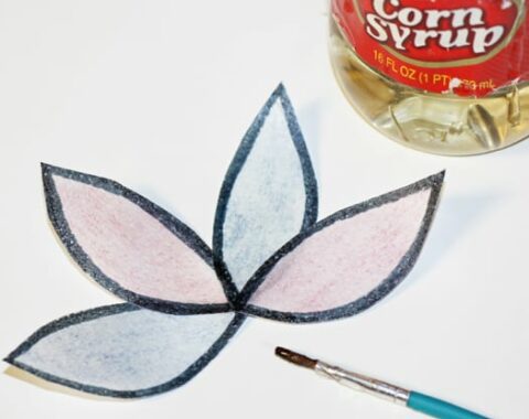 Easy and bold wafer paper flower tutorial • Cake Journal