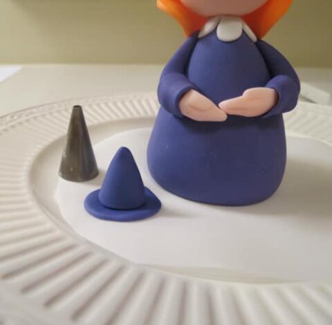 How to make a witch cake topper • Cake Journal