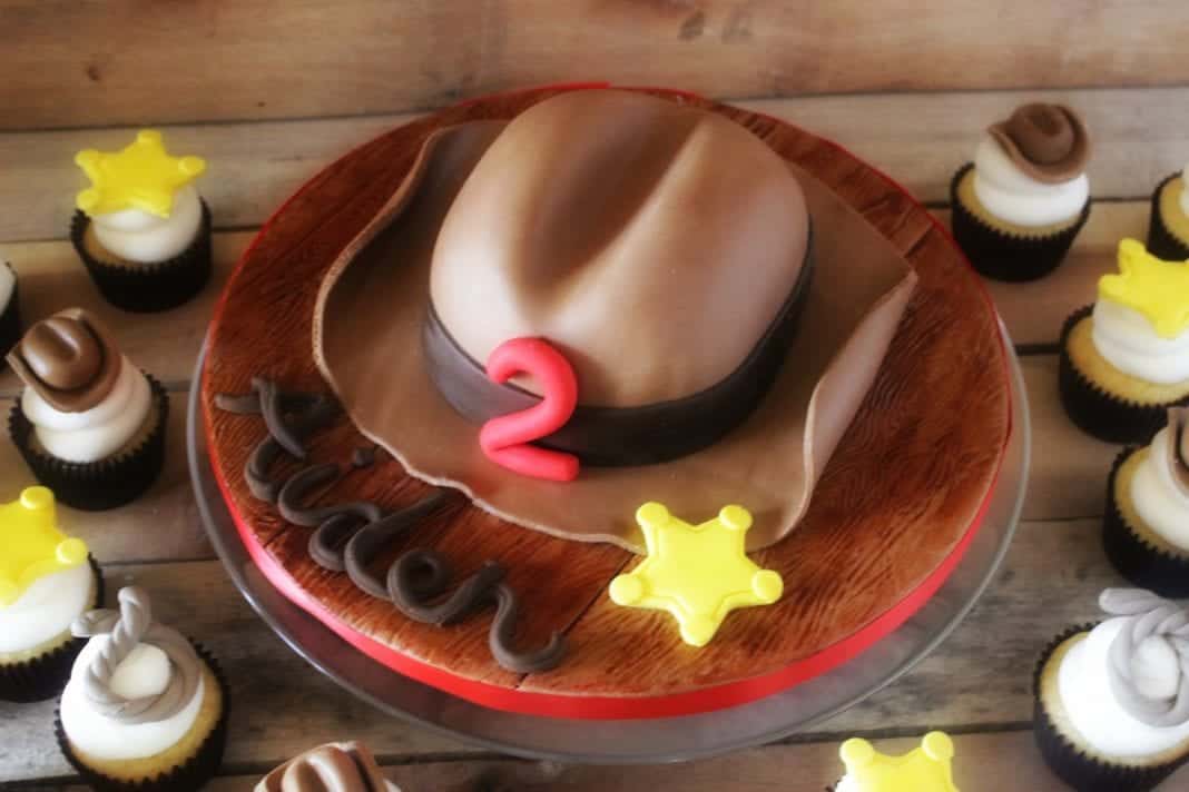 Cowboy Hat Cake Tutorial - Part 2 - Cake Journal