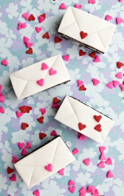 How To Make Mini Love Letter Cakes • Cake Journal