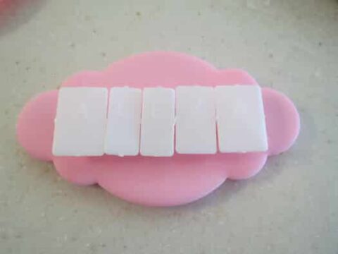 How to Make a Fondant Name Plaque • Cake Journal