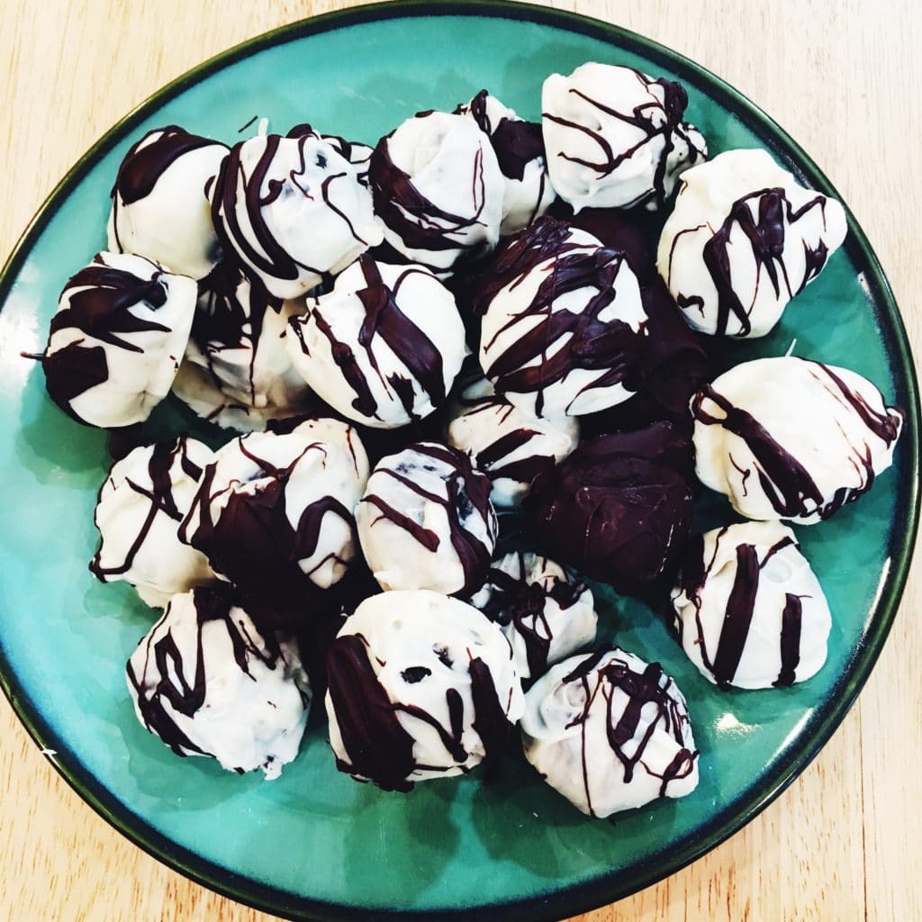 Oreo Truffles Step By Step Recipe With Images And Video Tutorial