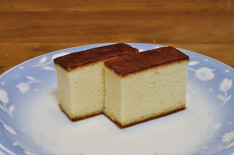 Castella Cake Recipe and Tips for Traditional Taiwanese Dessert